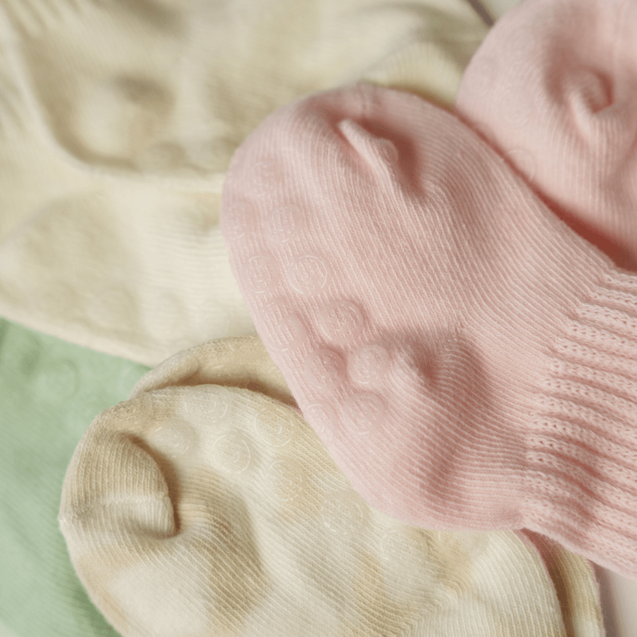 Slouch Socks: Discover Stylish Comfort Today | Atlas Grey